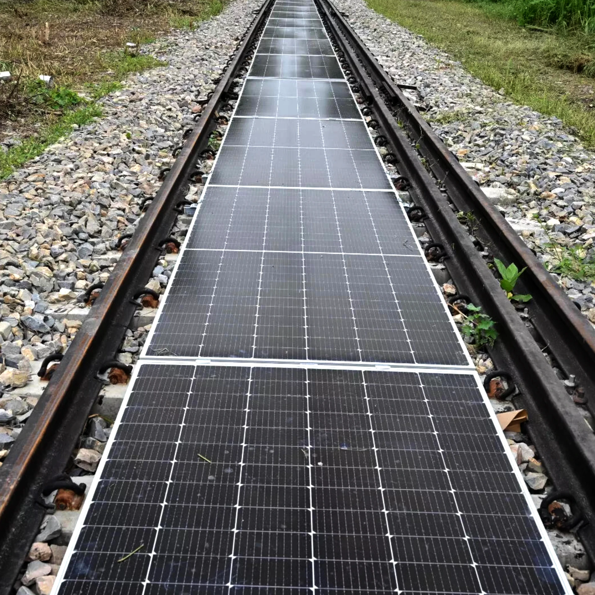India Installs First Solar Panels on Railway Tracks: A Game-Changer in ...